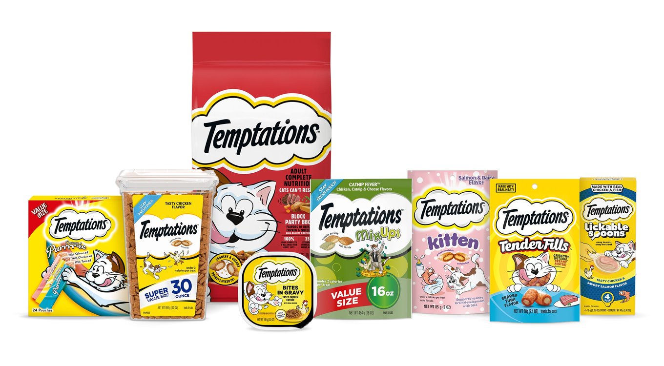 TEMPTATIONS Classic Tasty Chicken Flavor Soft & Crunchy Cat Treats, 48 ...