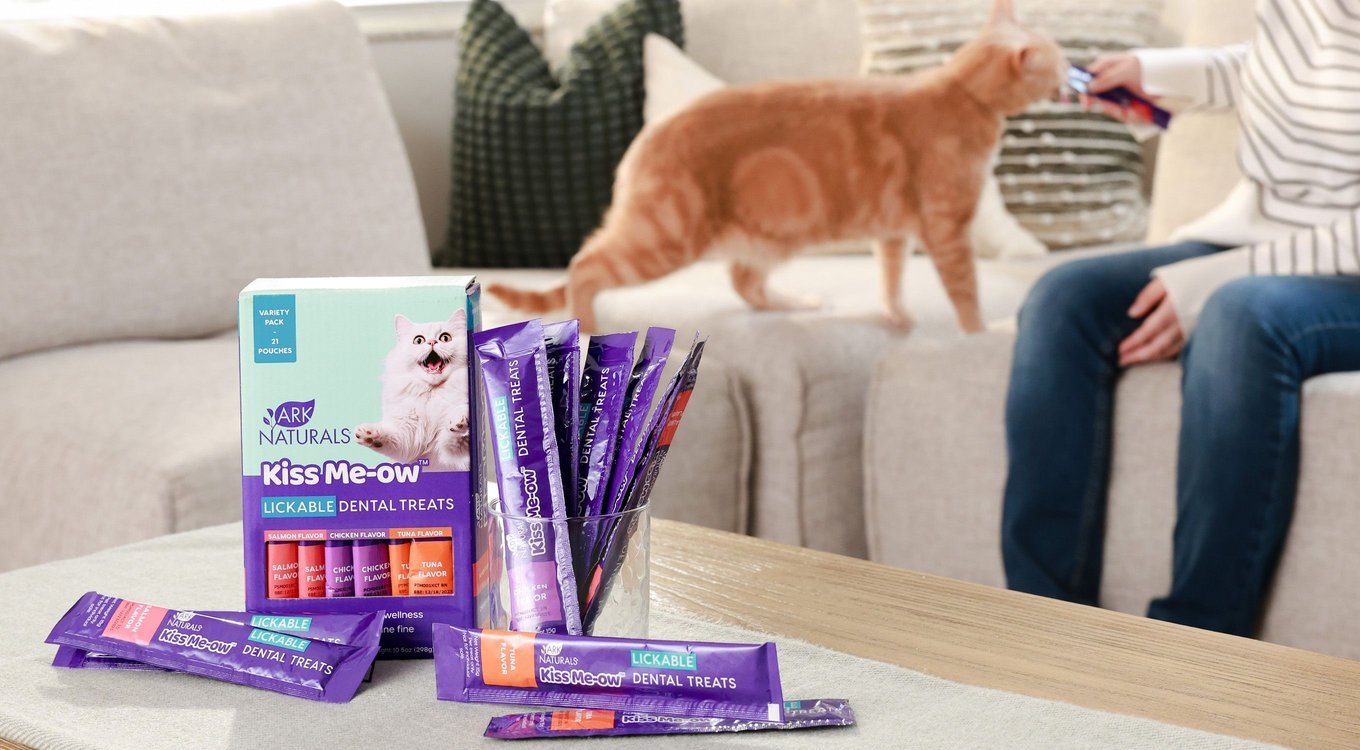 ARK NATURALS Kiss Me-Ow Cleaning Tuna Dental Chews Crunchy Cat Treats ...