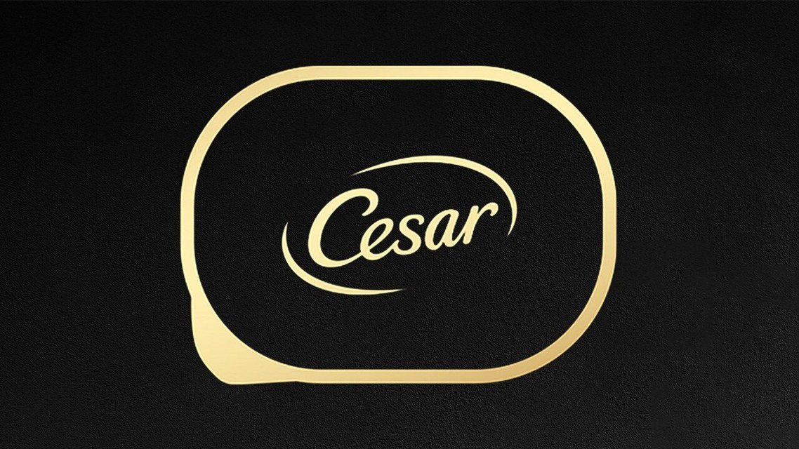 CESAR Simply Crafted Variety Pack Chicken & Chicken, Carrots & Green ...