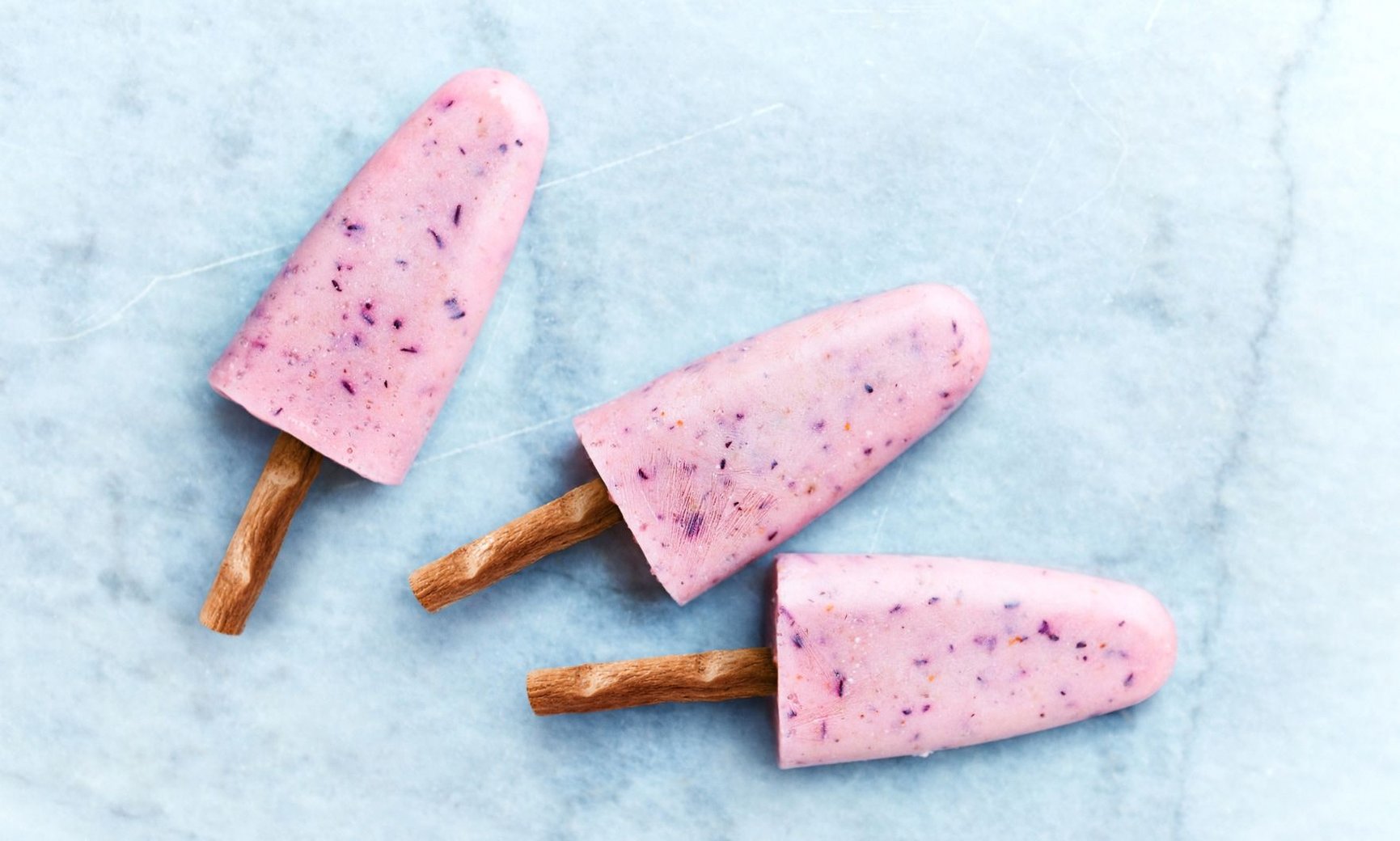 ‘Meowsicle’ Recipe: Cool Kitty Off With a Berry Cat Popsicle - Free ...