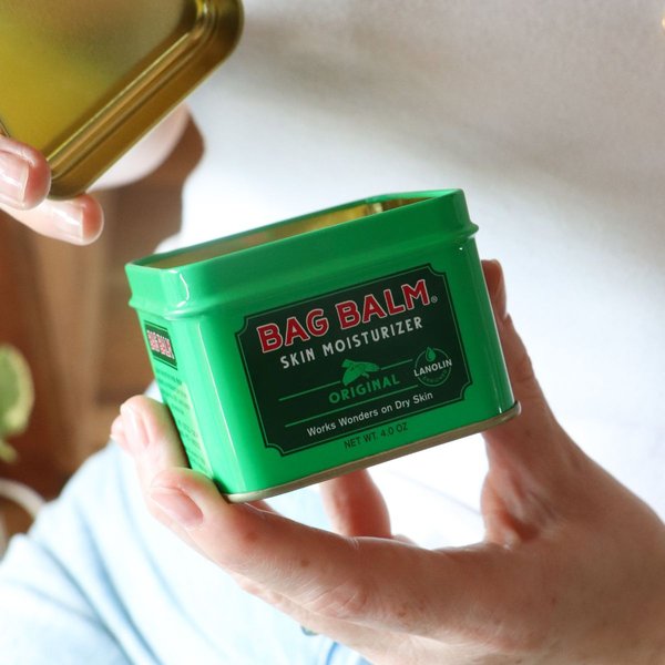 BAG BALM PET Nose, Paw & Hot Spot Moisturizer, 4-fl oz, Tin - Chewy.com