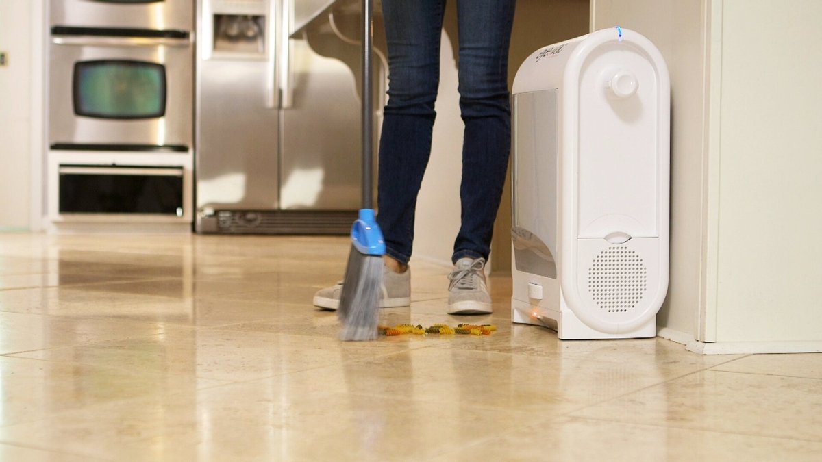 EYEVAC Professional Touchless Vacuum Cleaner, White - Chewy.com