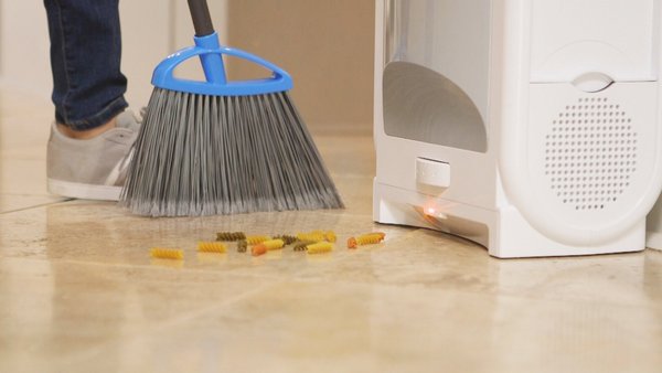 EYEVAC Professional Touchless Vacuum Cleaner, White - Chewy.com