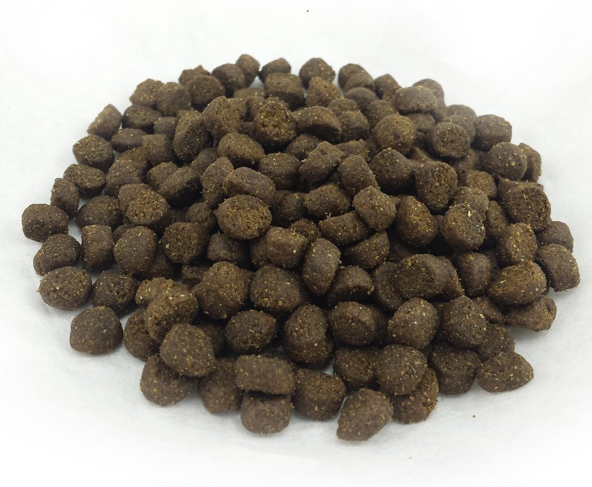FELINE CAVIAR Limited Ingredient Diet Free Spirit Holistic Entrée Grain ...