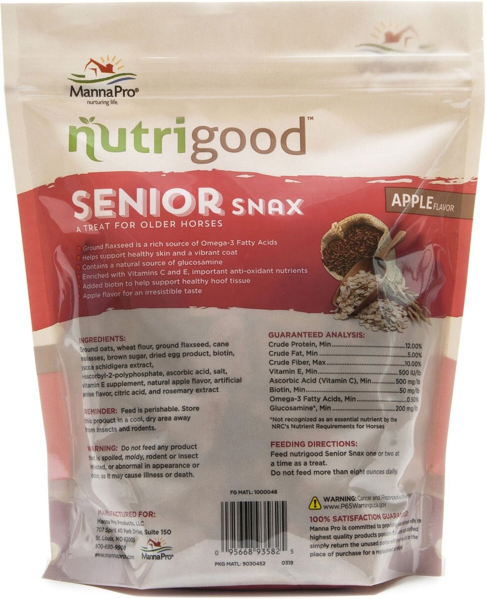 MANNA PRO NutriGood Senior Snax Apple Flavor Horse Treat, 2-lb bag ...