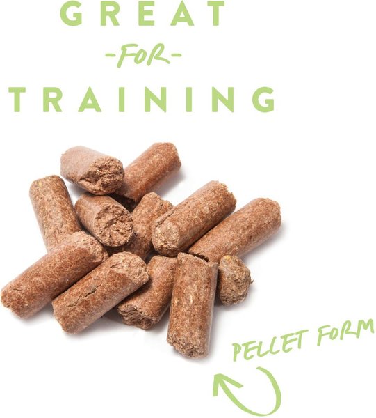 MANNA PRO Saddle Snacks Apple Flavored Pellet Horse Treats, 18-lb bag ...