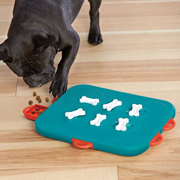 NINA OTTOSSON BY OUTWARD HOUND Casino Puzzle Game Dog Toy, Green ...