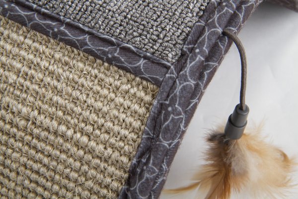 SMARTYKAT Scratch Scroll Sisal & Carpet Curled Cat Scratcher with ...