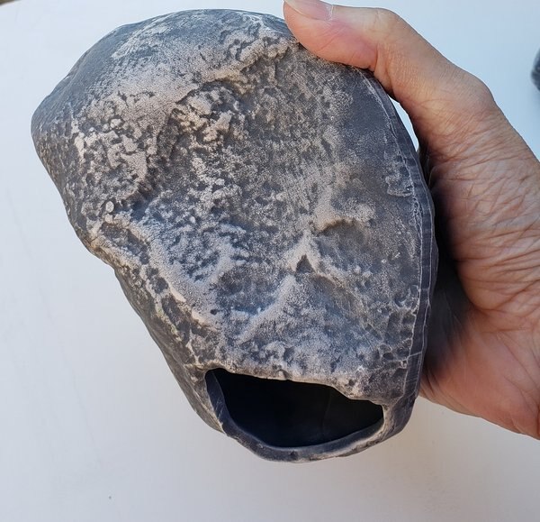 Out of Stock - UNDERWATER GALLERIES Fish Tank Hollow Ceramic Large ...