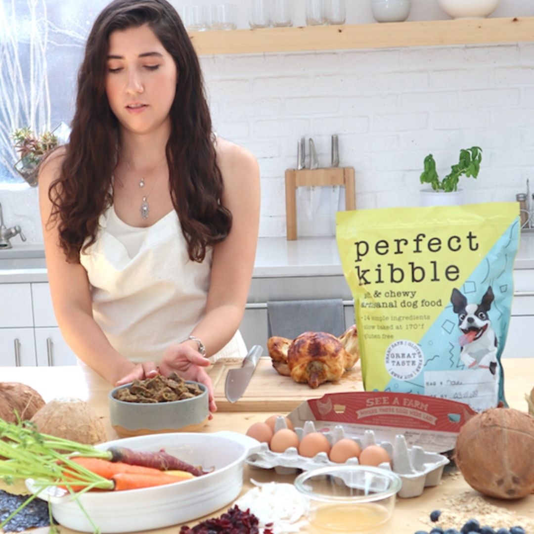 YUMWOOF NATURAL PET FOOD Perfect Kibble Gut Health Coconut Chicken Air ...