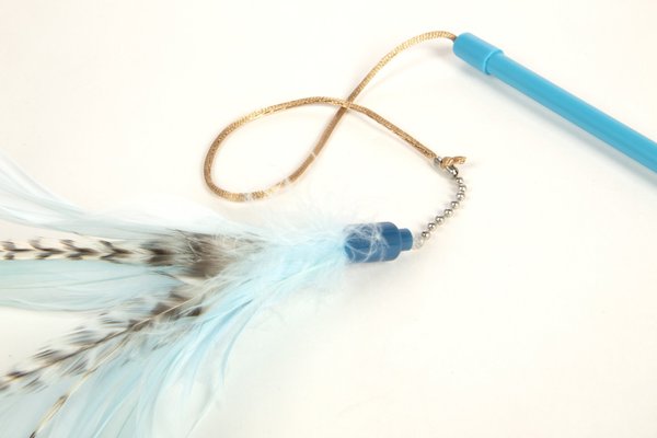 SMARTYKAT Frisky Flyer Feather Wand Cat Toy, 24-in - Chewy.com