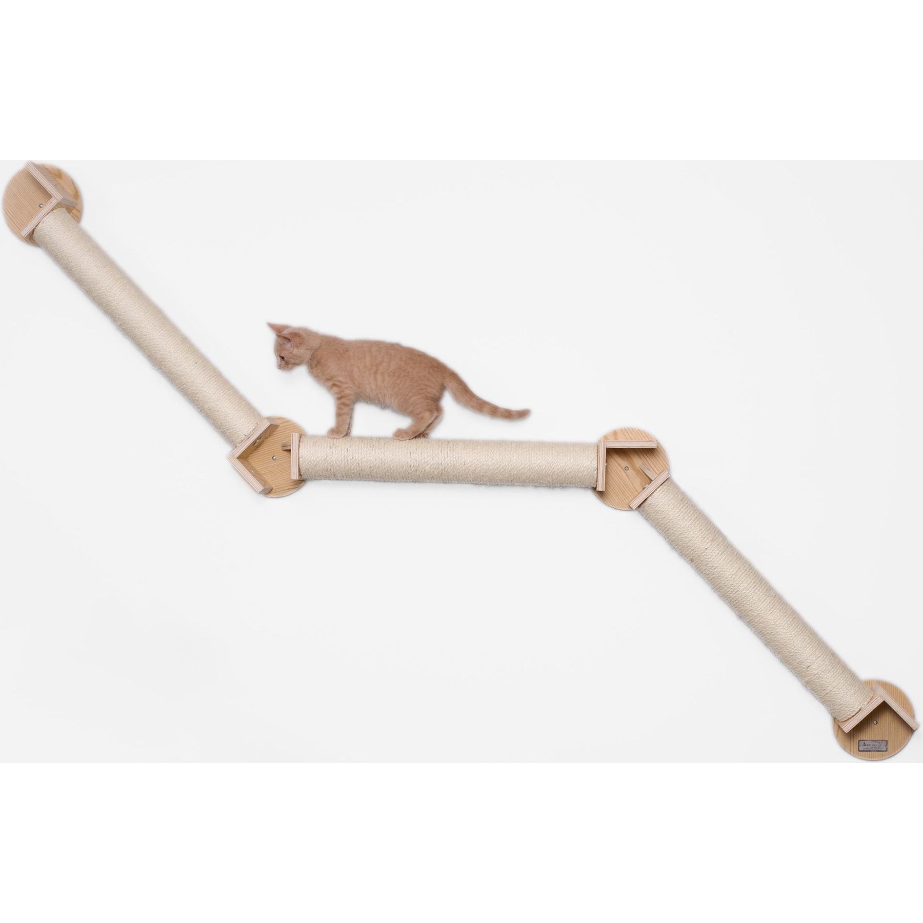 ARMARKAT Wall Mounted 24-in Sisal Climbing Cat Post Bridge, Natural ...