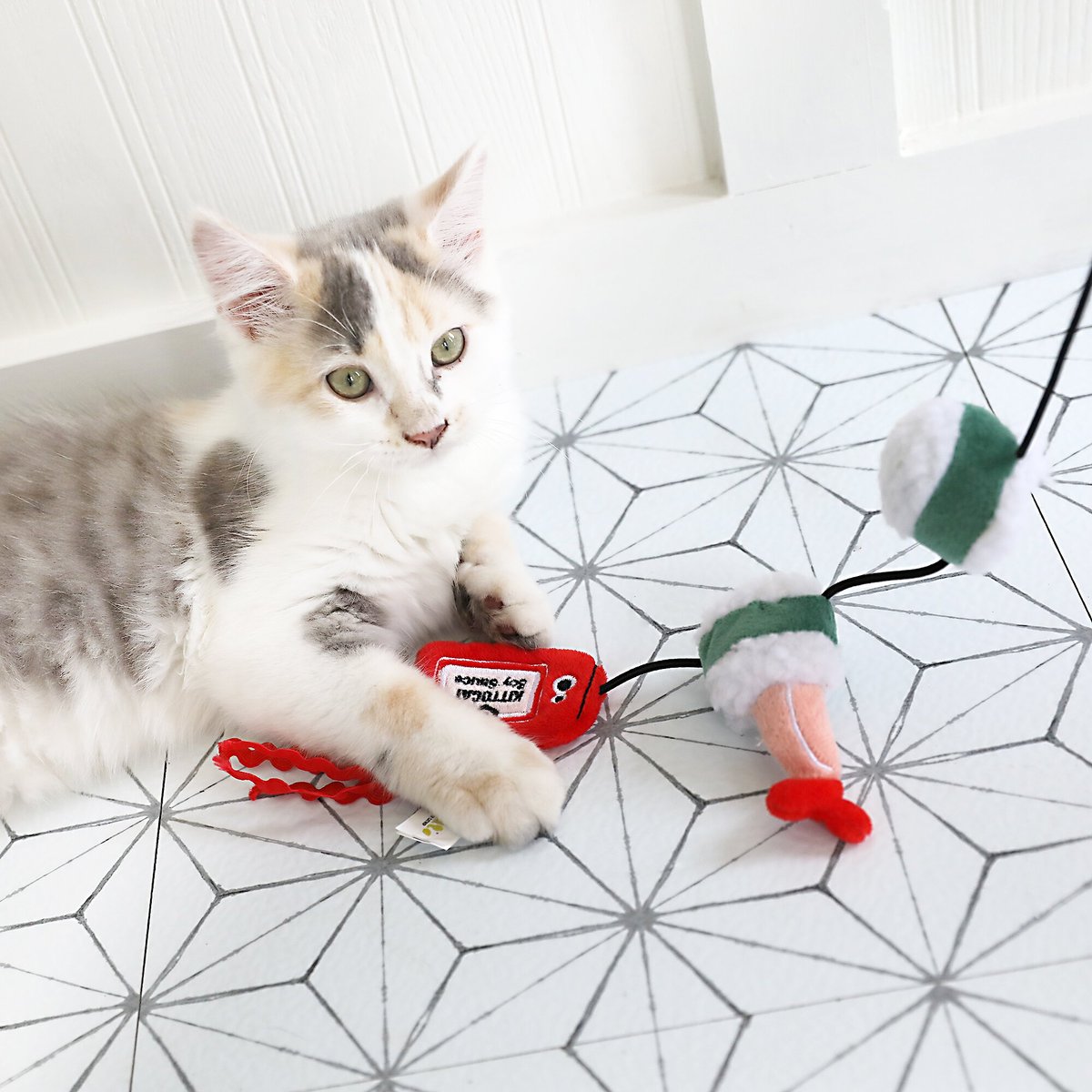 MAD CAT Sushi Swiper Wand Cat Toy - Chewy.com MAD CAT Sushi Swiper Wand Cat Toy - Chewy.com