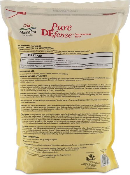 MANNA PRO Pure Defense Diatamaceous Earth Insect Control, 4-lb bag ...
