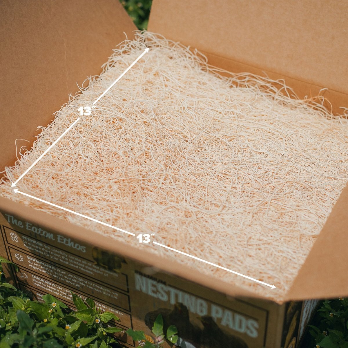 EATON PET & PASTURE USA Grown & Sustainably Harvested Bird Nesting Pad ...